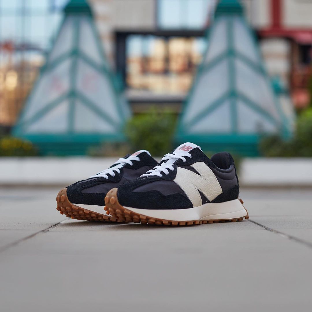 Buzz Sneaker Station - Online Shop | Buzz - Online Shop