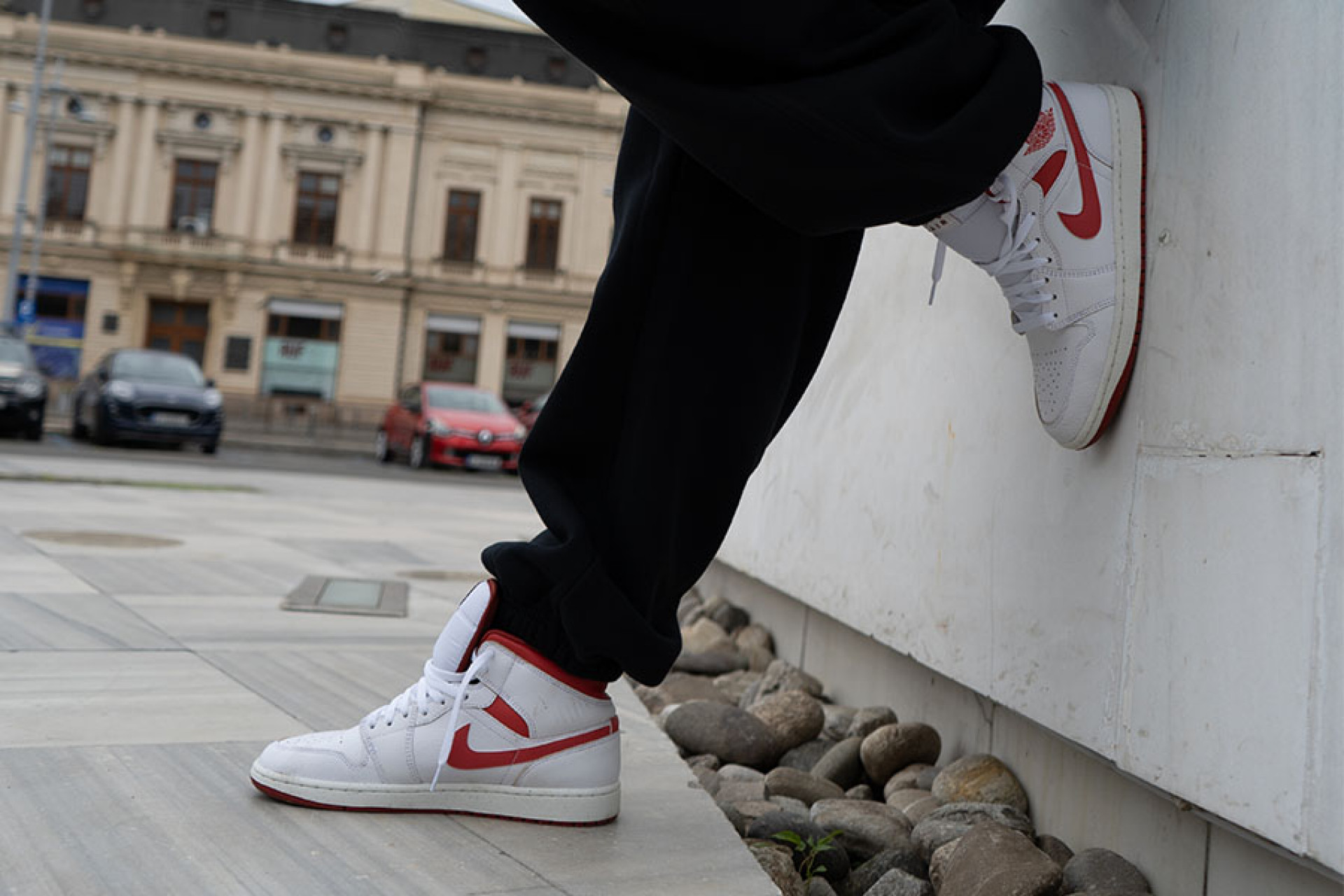Rock the Streets with Jordan 1 Mid SE Dune Red | Buzz - Online Shop
