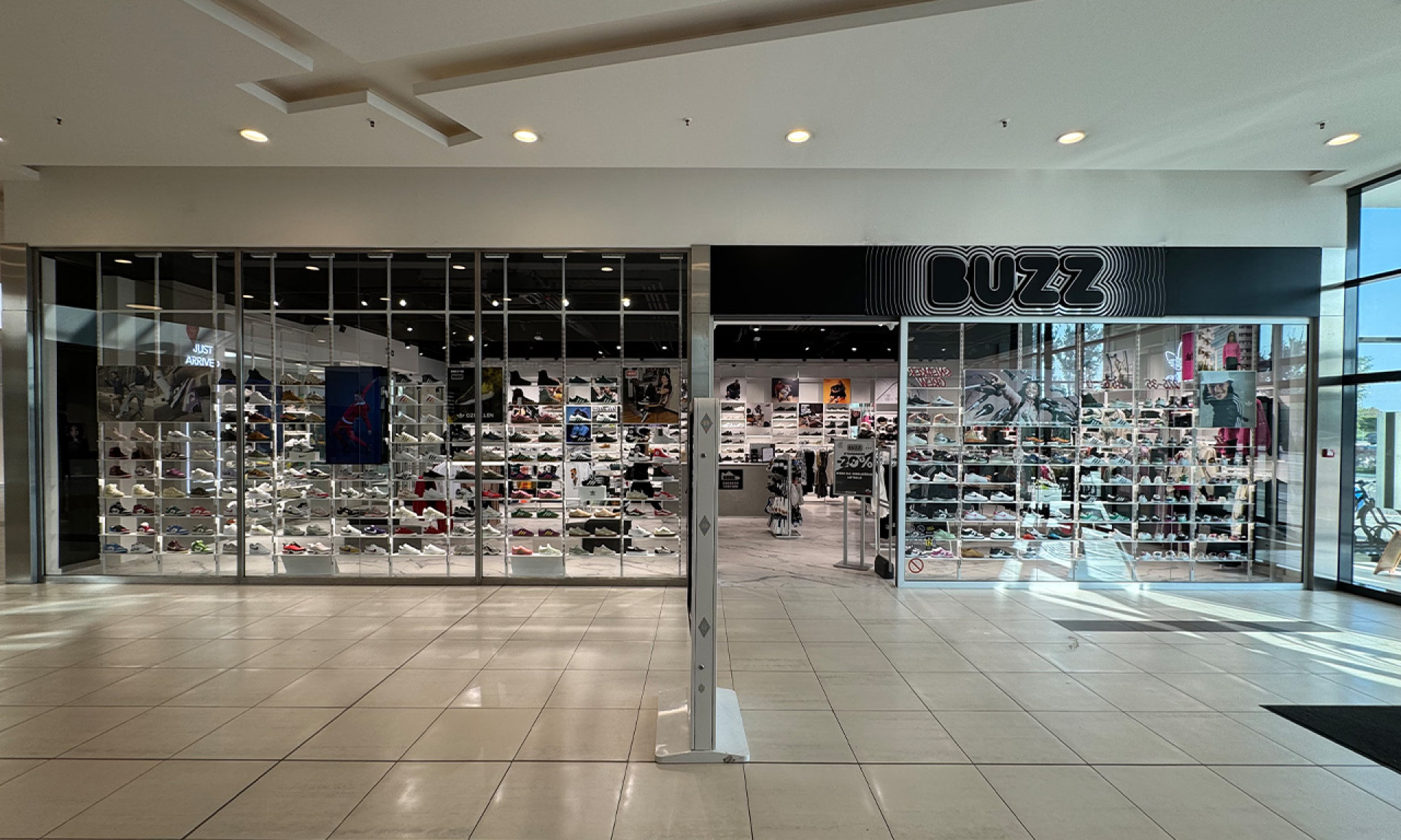 Buzz Big Novi Sad – Radnja | Buzz - Online Shop